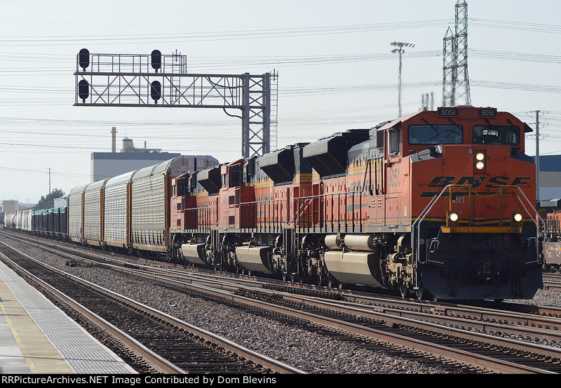 BNSF 9051